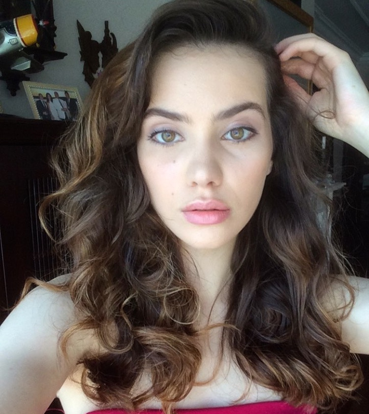 Mercek altında: Almila Ada