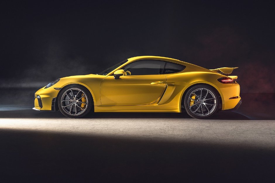 Porsche Yeni Tasarımları Cayman GT4 ve Spider ile Karşımızda