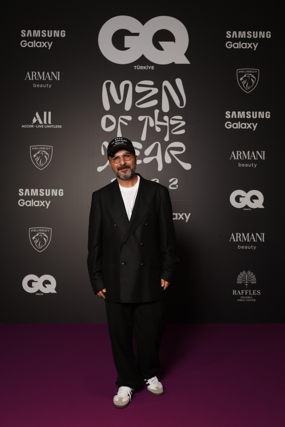 GQ MOTY 2022 Kırmızı Halı