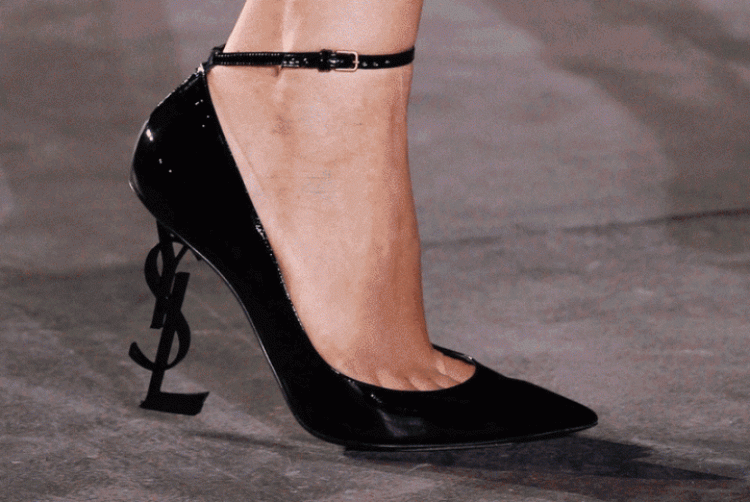 Yves Saint Laurent'den Sahip Olmanız Gereken 5 Ayakkabı