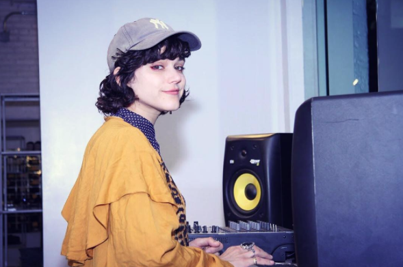 Yeni Cool Soko'nun Eğlenceli Instagram Dünyası